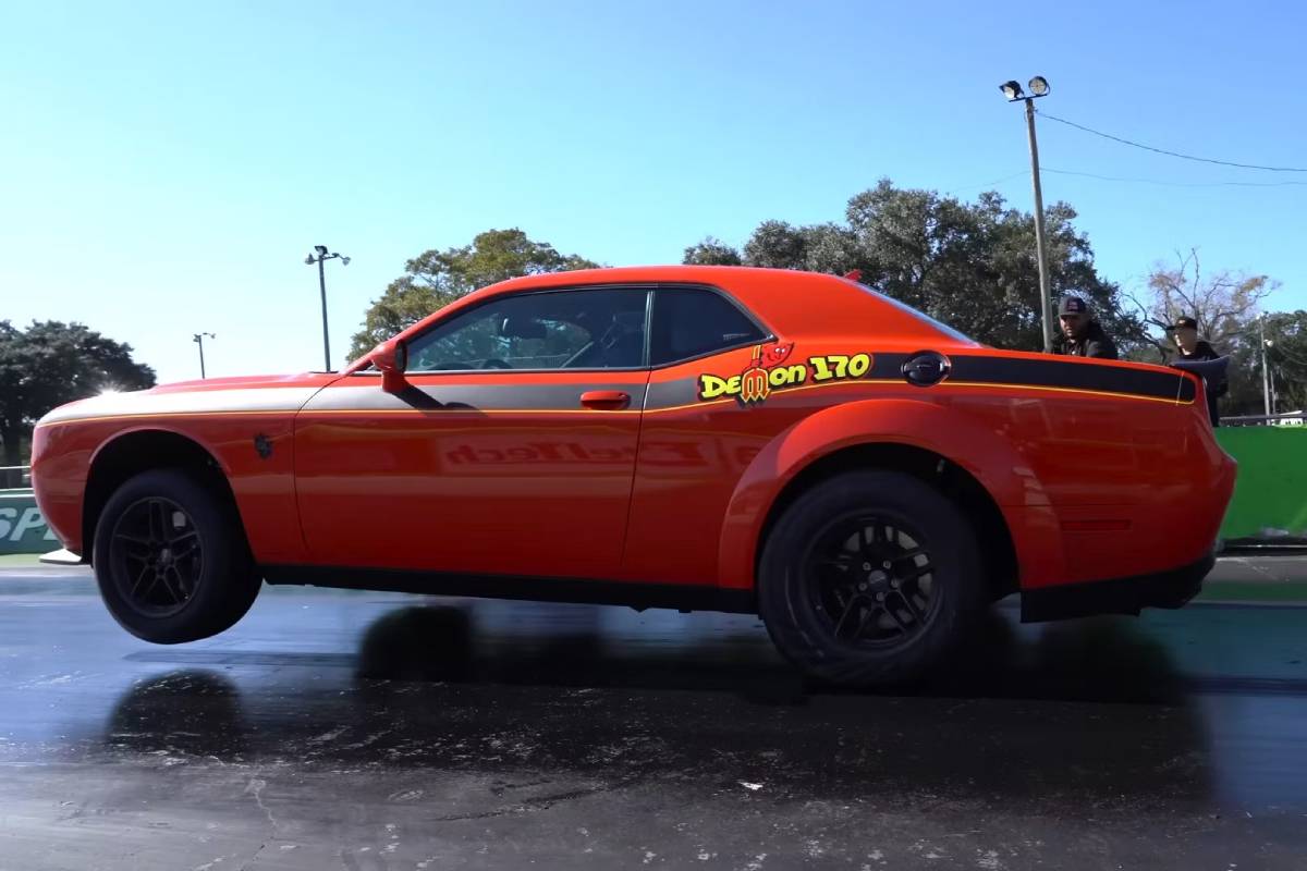 StriveME - فيديو: دودج تشالنجر ديمون اس ار تي 170 تخضع لاختبار الـ 400 كلم.. فهل تنجح؟